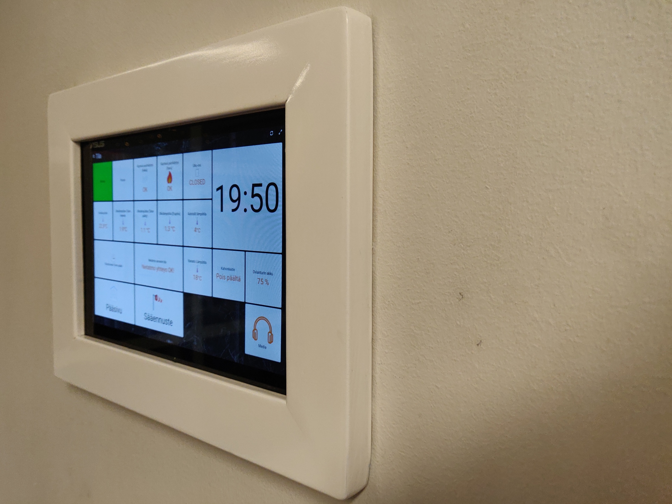 Examples of wall-mounted tablets - charging options - HABPanel Examples ...